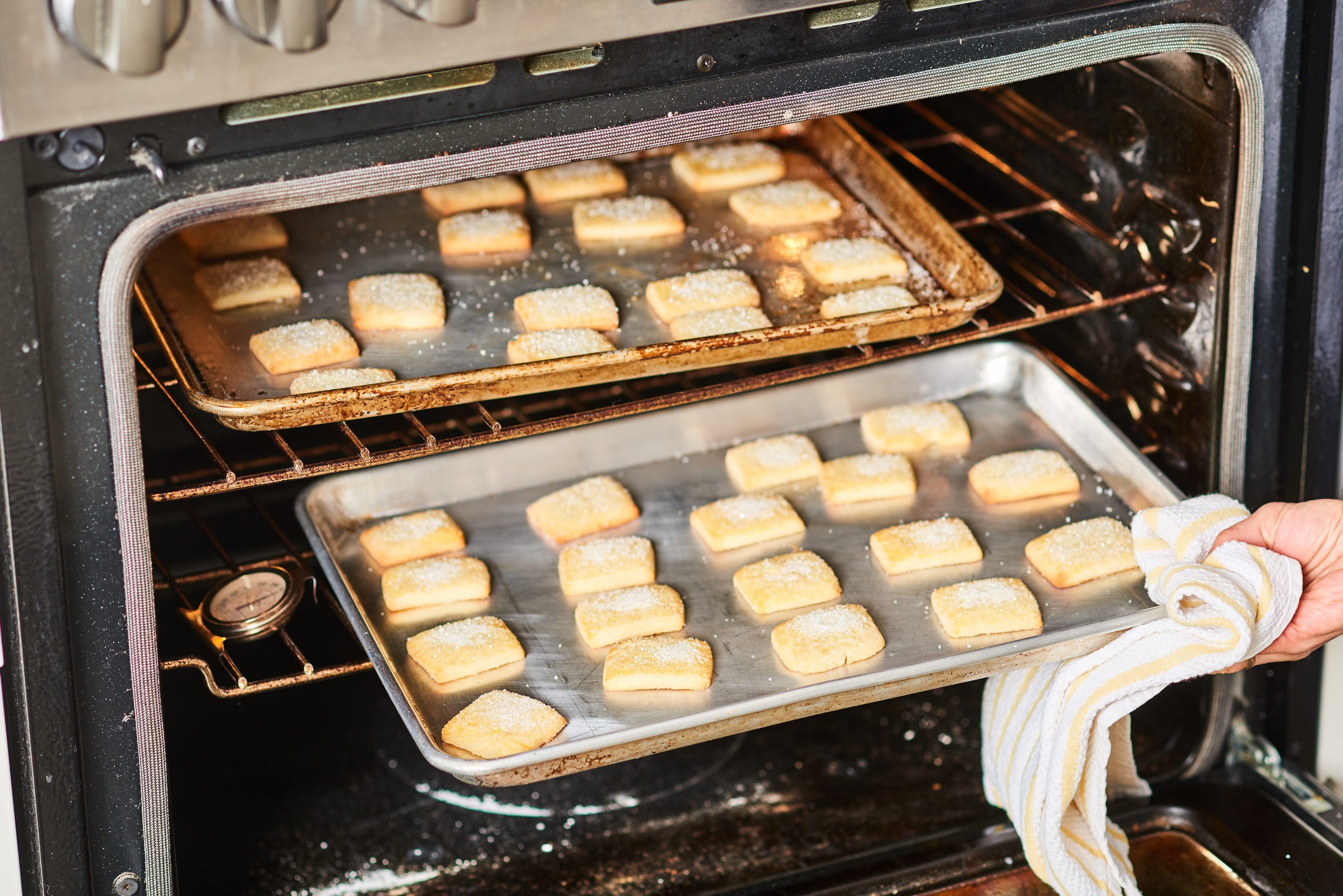 Why people use Bakery oven? - Octamedia